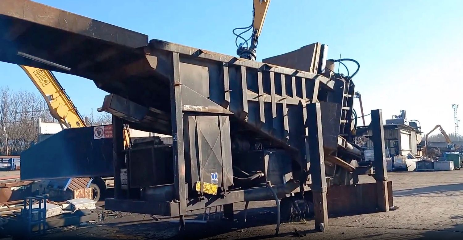 mobile scrap shears with diesel engine listed for sale by Central Tech KFT